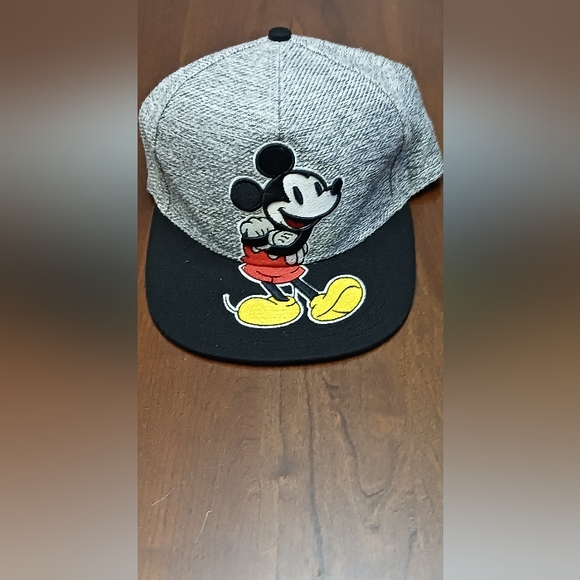 Disney | Accessories | Mickey Mouse Snapback | Poshmark